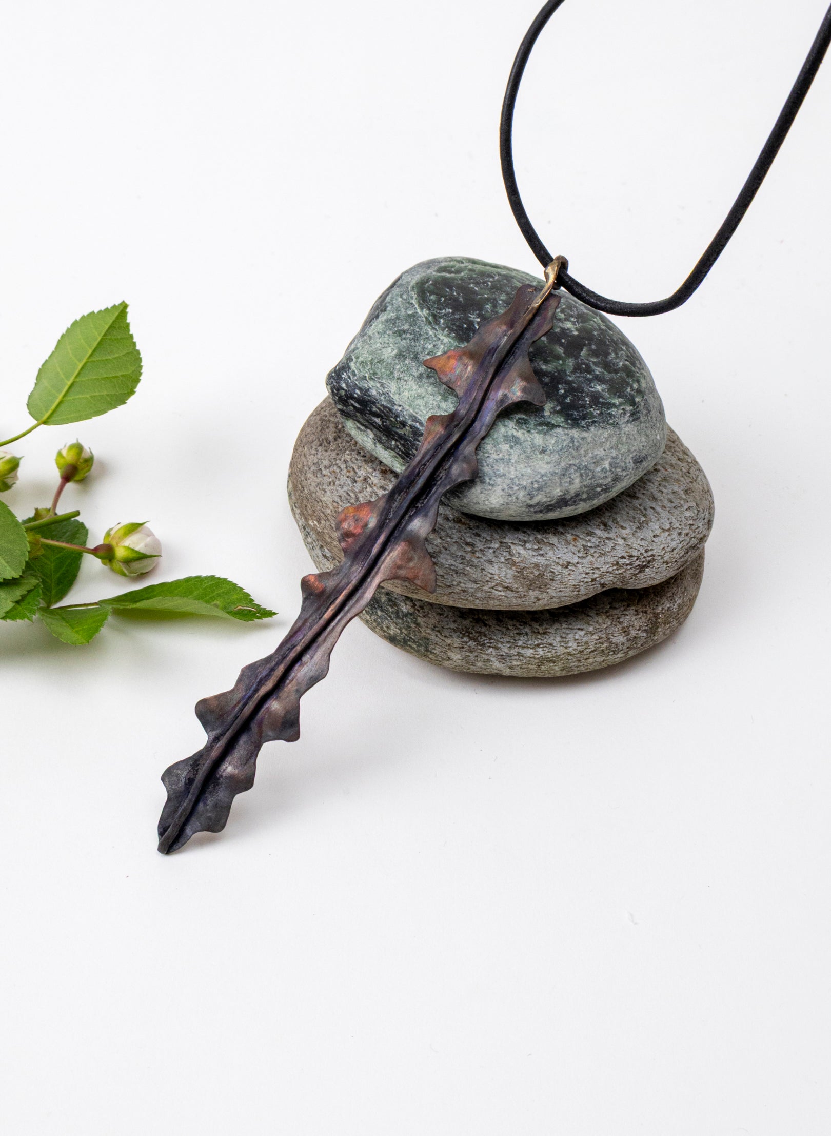 Horoeka Leaf Pendant Copper – The Poi Room Ltd