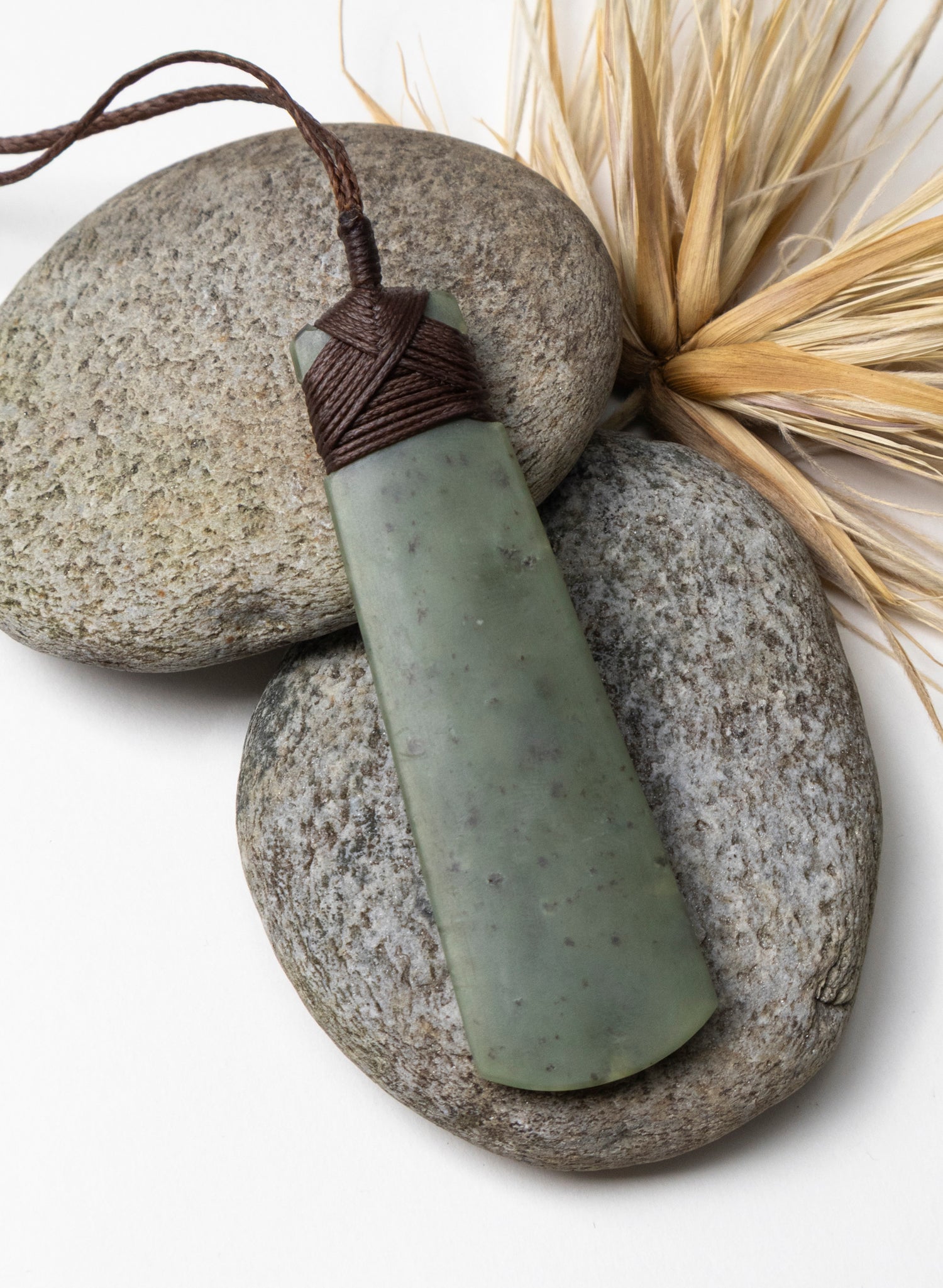 Pounamu Pendant – The Poi Room Ltd